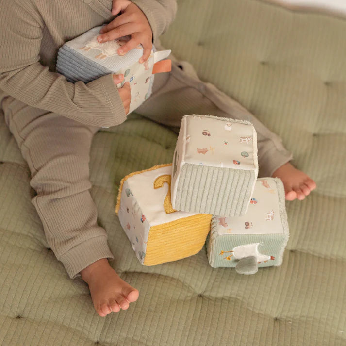 Little Dutch Toys | Little Dutch Little Farm Soft Baby Cubes Set ...